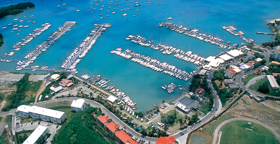Le Port de Plaisance du Marin : une entreprise qui tourne la ville vers ...